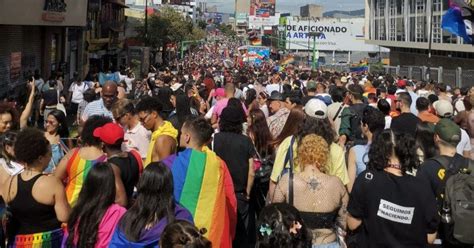 Video 1 600 000 Personas Asistieron A La Marcha De La Diversidad