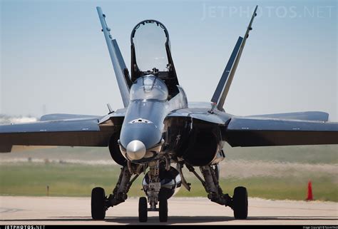 162866 McDonnell Douglas F A 18A Hornet United States US Navy