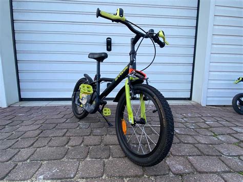 Rower dziecięcy Btwin 500 Dark Hero 16 cali decatlon Kobyłka OLX pl