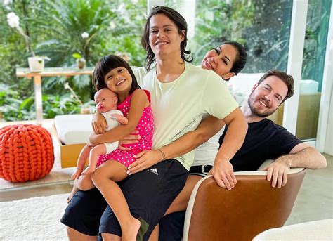 Thiago Nigro mostra como é a relação de padrasto Sophia filha de
