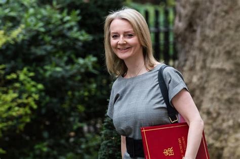 Sexy British Political Ladies Liz Truss Esther Mcvey And Jo Swinson Ruktvgirls
