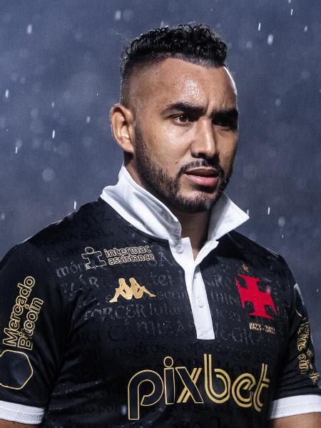 Vasco Payet exalta São Januário e diz que clube salvou sua carreira