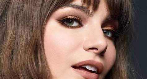 Cómo elegir los colores de maquillaje que más te favorecen por tu tono