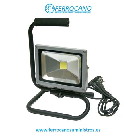 PROYECTOR LED ALTA LUMINOSIDAD IP65 20W CON BASE 3M CABLE 32 90