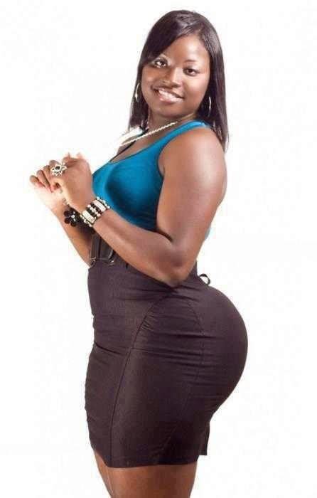 Naija Celebrity Gossip PHOTOS Naija Babe Flaunts Her Massive Assets