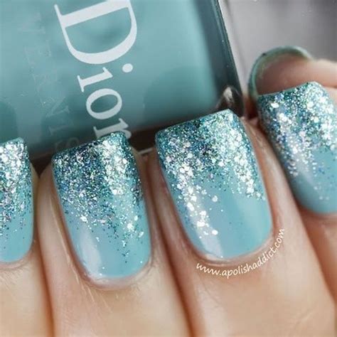 Ongles striés causes traitement conseils Le Mag Beauté