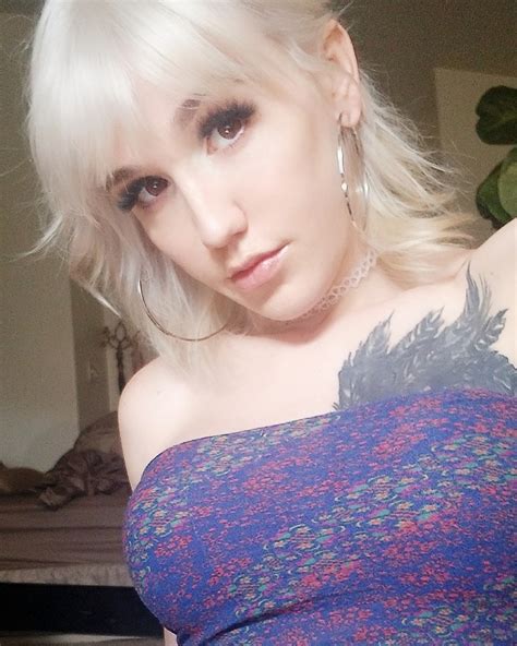 Alltr — Lena Moon