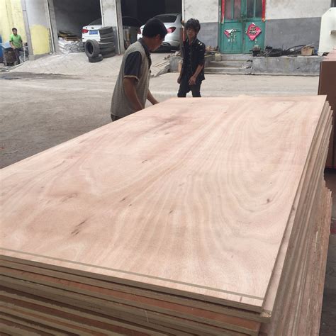 Home Decoration E E Glue Commercial Plywood Bb Cc Grade Poplar Core