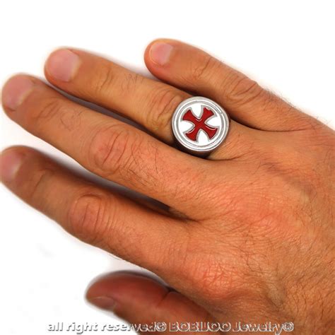 BOBIJOO Jewelry Bague Chevalière Ronde Templier Croix Pattée Rouge