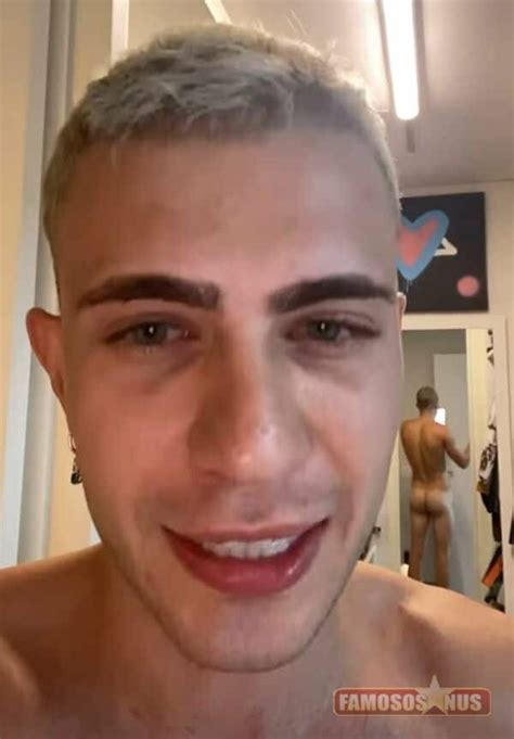 Toda as fotos do Youtuber Léo Picon pelado mostrando quase tudo Todos