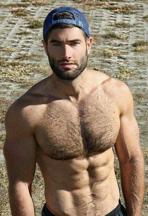Épinglé par Manea Rousselot sur Poilus Homme barbu Barbu Beaux mecs