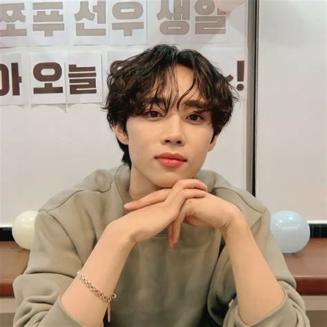 Pin Oleh RIZI JUNG Di Tbz Sunwoo Aktor Selebritas Gambar Pacar