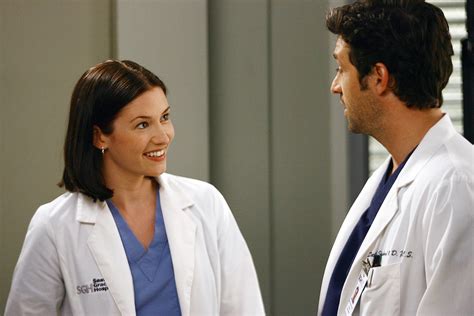 Chyler Leigh S Lexie Grey Returns To Grey S Anatomy In New Promo