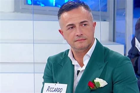 Uomini E Donne Spunta La Foto Hot Di Riccardo Il Selfie Bollente In