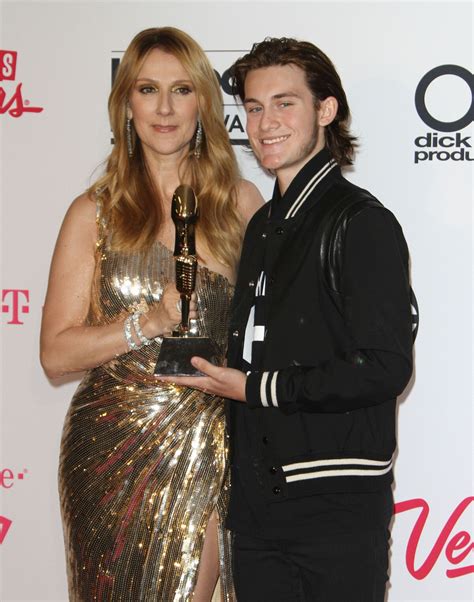 Photo Céline Dion et son fils René Charles Angélil Press room de la