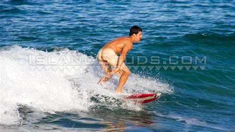 Horny Hung Italian New York Surfer Hugo Rides The Waves Jerking His Fat