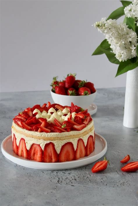 Le Fraisier à la Crème Diplomate Casserole Chocolat