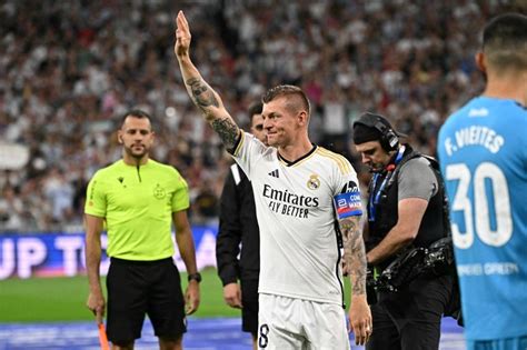Kroos se despide y el Bernabéu pide la Decimoquinta Diario El Mundo