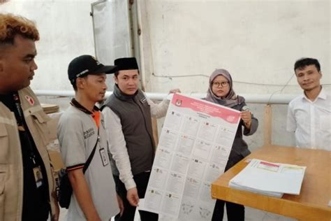 Bawaslu Temukan 61 139 Surat Suara Pemilu Di Banten Rusak