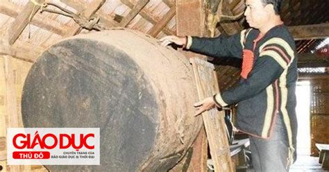 Vừa ra tù đã đâm chết nghệ sĩ nổi tiếng Đắk Lắk