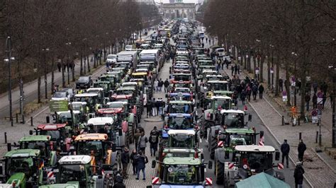 Protesta Trattori In Germania Agricoltori Contro Politiche Green D