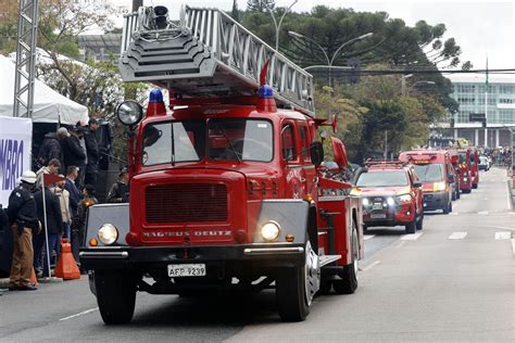 TV Paraná Turismo transmite ao vivo desfile de 7 de setembro neste