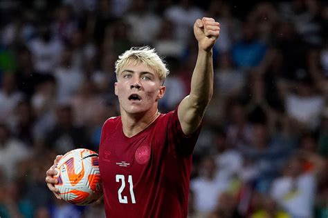 Man United Signing Rasmus Hojlund Hailed As A Very Good Player