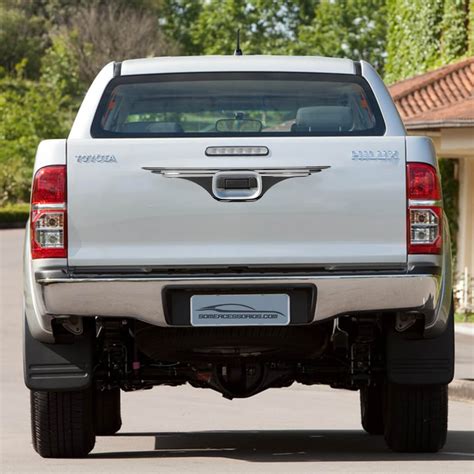 APLIQUE TAMPA TRASEIRA TOYOTA HILUX CROMADO