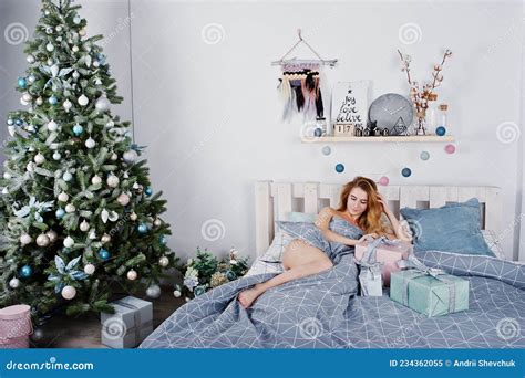 Naked Blonde Model On Bed Stock Image Image Of Lips