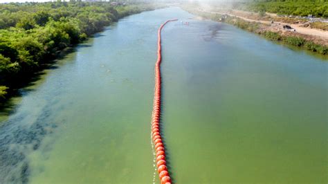 Texas Puede Mantener El Muro Flotante En El R O Grande Tras Fallo De
