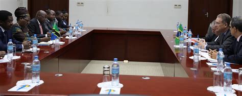 MATUKIO MICHUZI BLOG NAIBU WAZIRI WA MAMBO YA NJE AKUTANA KWA