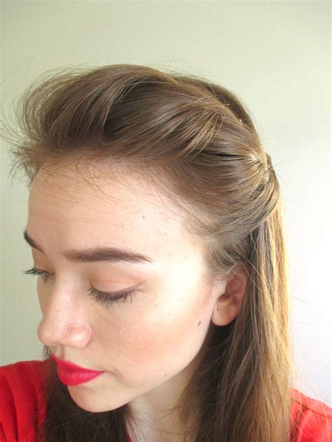 Simple Hairstyle With Bobby Pins Best Haircut 2020