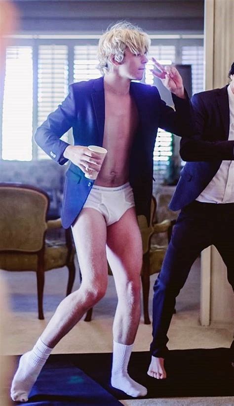 Famous Bulges On Twitter Ross Lynch Ass