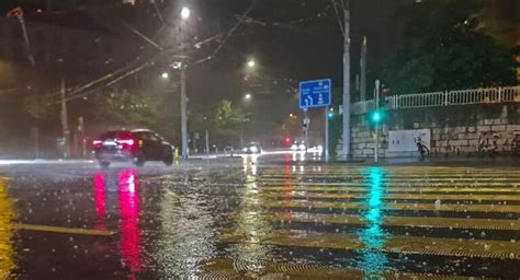 Cómo conducir con lluvia de forma segura Tecno Coche