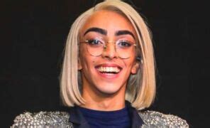 Bilal Hassani en couple avec François Sagat Il répond dans une vidéo