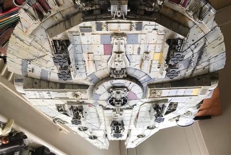Pin By Raymond On Faucon Millenium Millennium Falcon Model