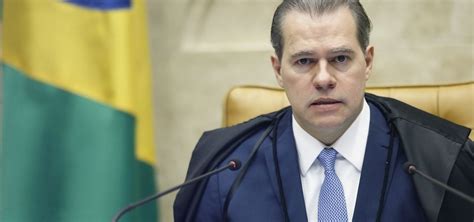 Dias Toffoli manda ação contra Jair Bolsonaro para 1ª instância Metro 1