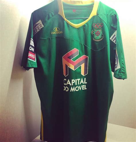 Paços de Ferreira 2011 12 Away Kit