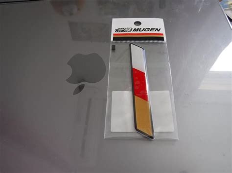 MUGEN 無限 MUGEN TRICOLOR POTTING EMBLEM のパーツレビュー ステップワゴンスパーダ ちいみつ