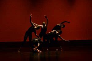 Le Posizioni Delle Braccia Nella Danza Classica E Contemporanea
