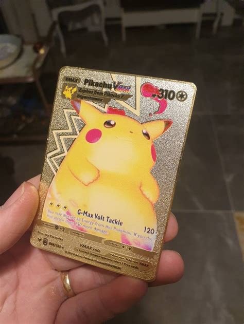 Pikachu Vmax Carta