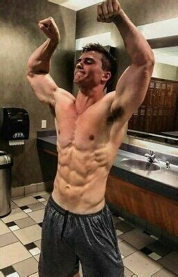 Shirtless Male Beefcake Muscular Gym Jock Body Builder Flexing PHOTO