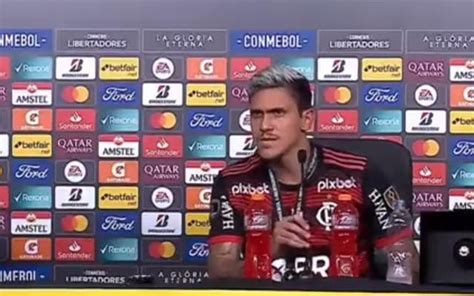 Pedro tem reação inusitada na coletiva após pergunta de repórter veja