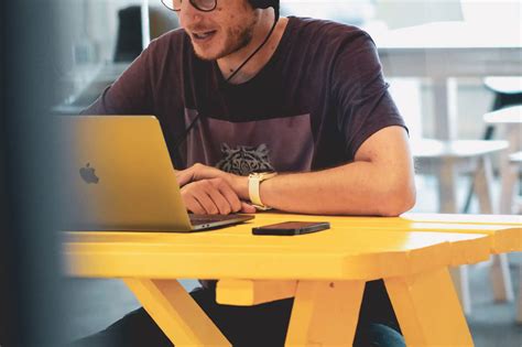 What Is Transactional Communication Frantically Speaking