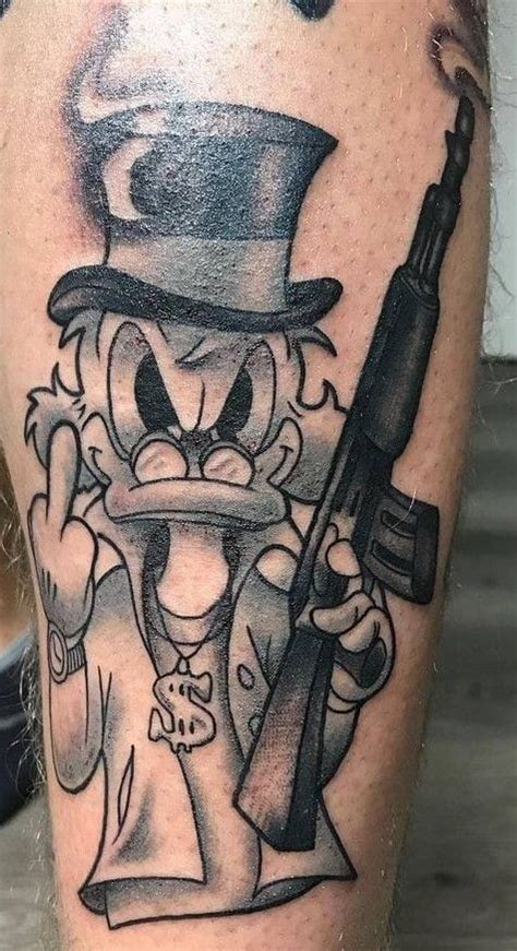 Pin De Frann Reis Em Tatuagem Coringa Em 2022 Tatuagem De Hippie
