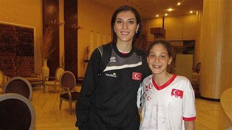 ÖZEL Galatasaraylı İlkin Aydın her şeyi anlattı Neslihan Demir Elif