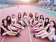 Naked Boat Trackers Showcase Culture Along Yangtze River People S