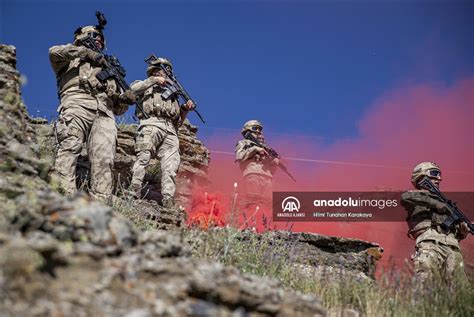 Operasyonlara daima hazır olan komandolar dosta güven düşmana korku
