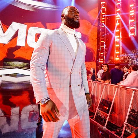Omos Raw March Wwe Photo Fanpop