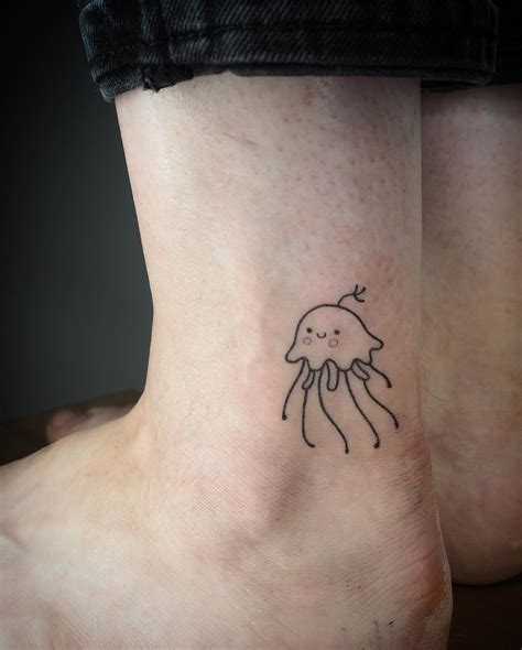 Details Jellyfish Tattoo Simple Super Hot In Coedo Vn